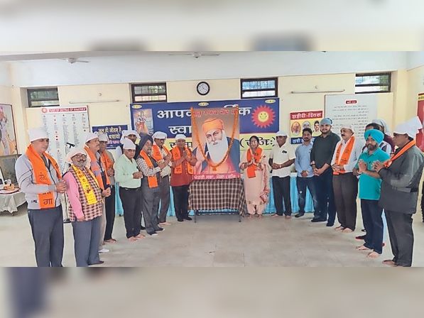 Organized a function dedicated to the Prakash Parv of Sri Guru Nanak ...