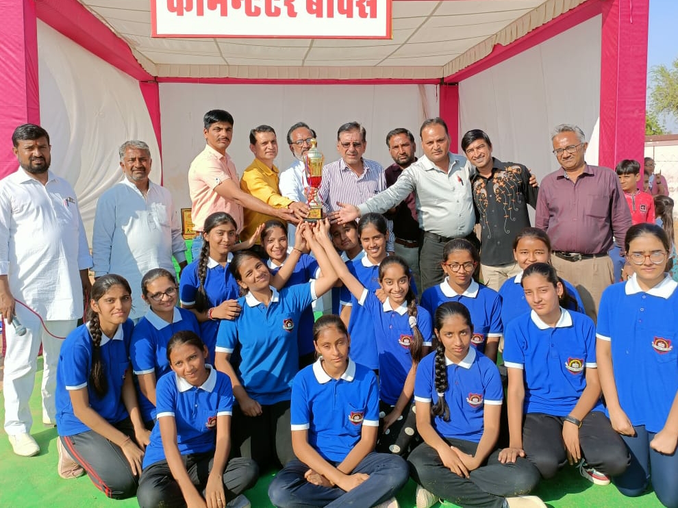 Girls of Namdev School won the final, Vasudev Suthar was the man of the ...