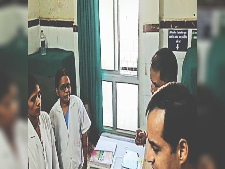 Hospital staff could not tell left medical waste management, dirt and ...