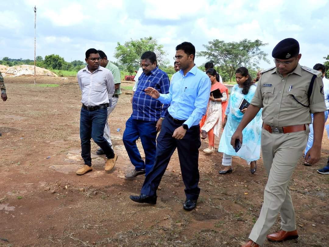 Collector suspended Kishore Kumar, Assistant Grade 02 employee of ...