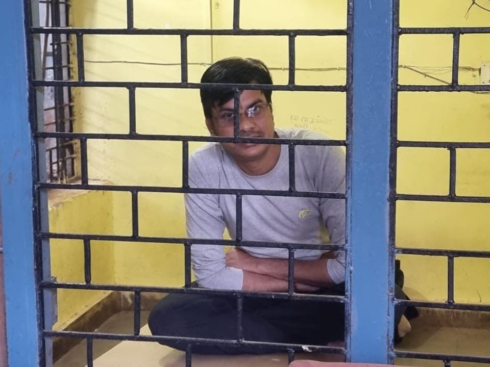 Mobile seized on suspicion, complaint lodged in police station, case ...