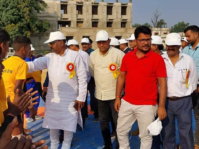 MLA Kunwar Singh Tekam approved an amount of Rs 3 crore 21 lakh | हायर सेकेंडरी स्कूल पोड़ी में ...