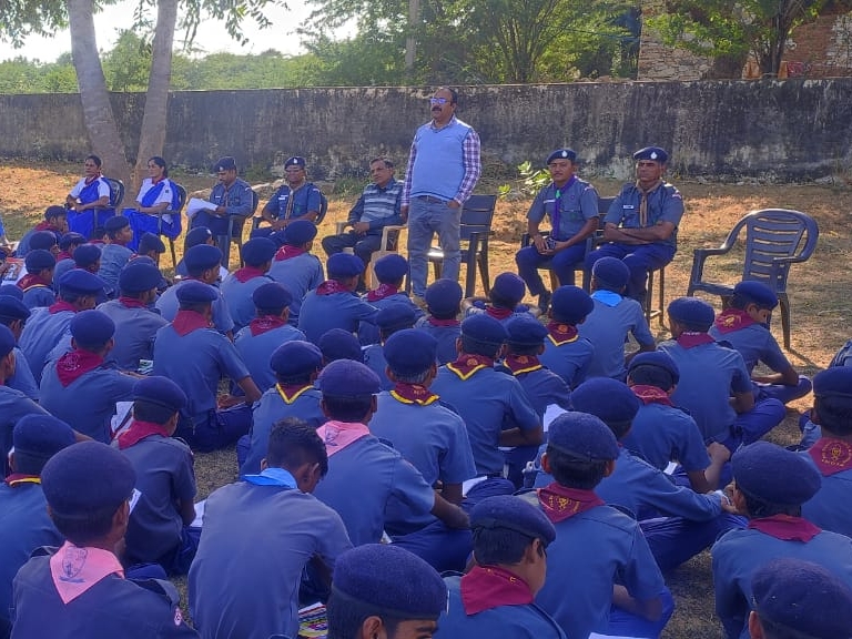 A team of officers visited the Scout Guide camp, gave a message to work ...