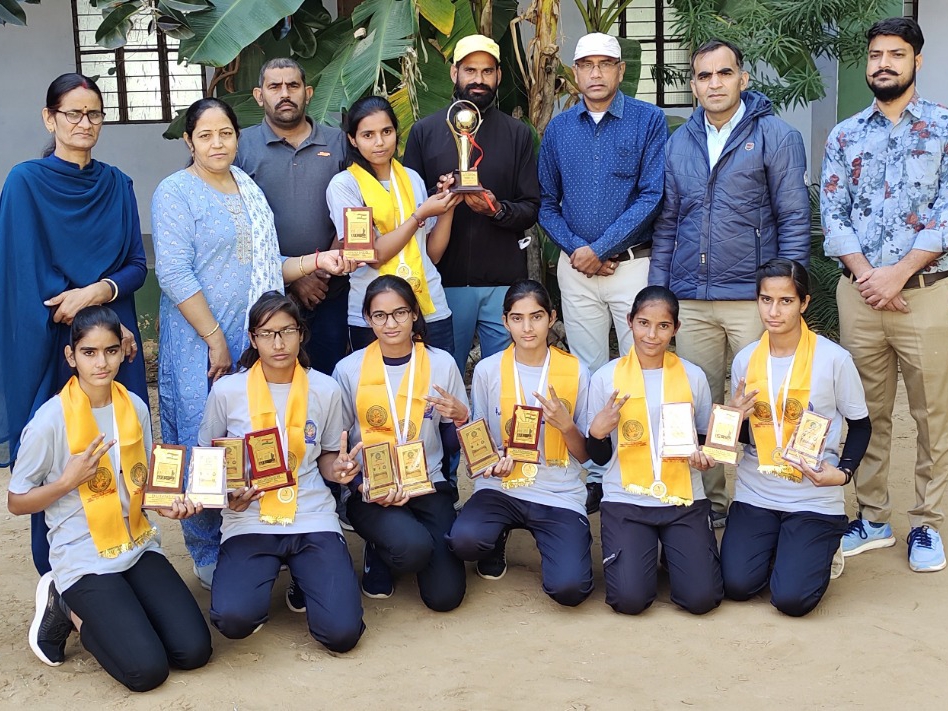 Inter College Softball (Women) Sports Competition: Softball runner up ...