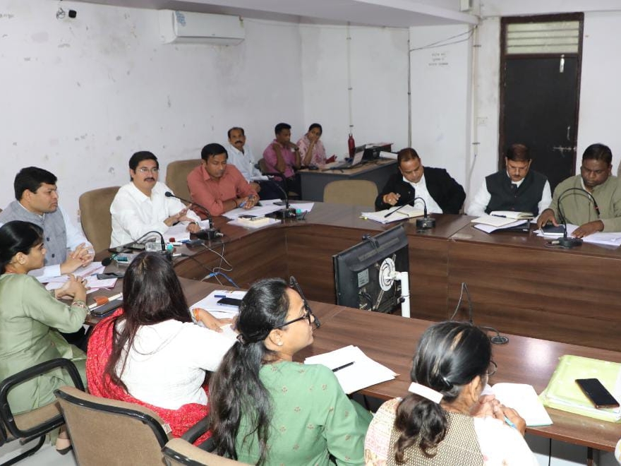 Collector issued notice to LDM, said - action will be taken against ...