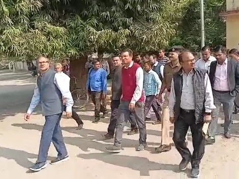 Instructions given to remove illegal shops, expressed displeasure on ...
