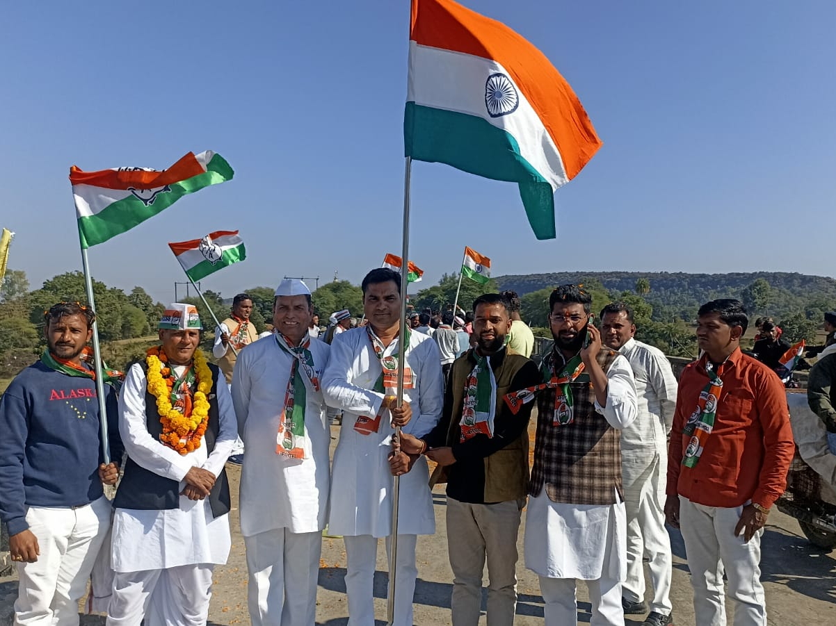 Yatra reached Biaora after walking from Bhopal, welcomed at Pura ...