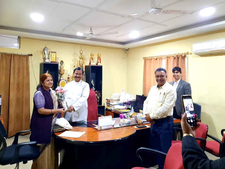 New copy of Kolhan University Vice Chancellor Dr. Kamini Kumar took ...