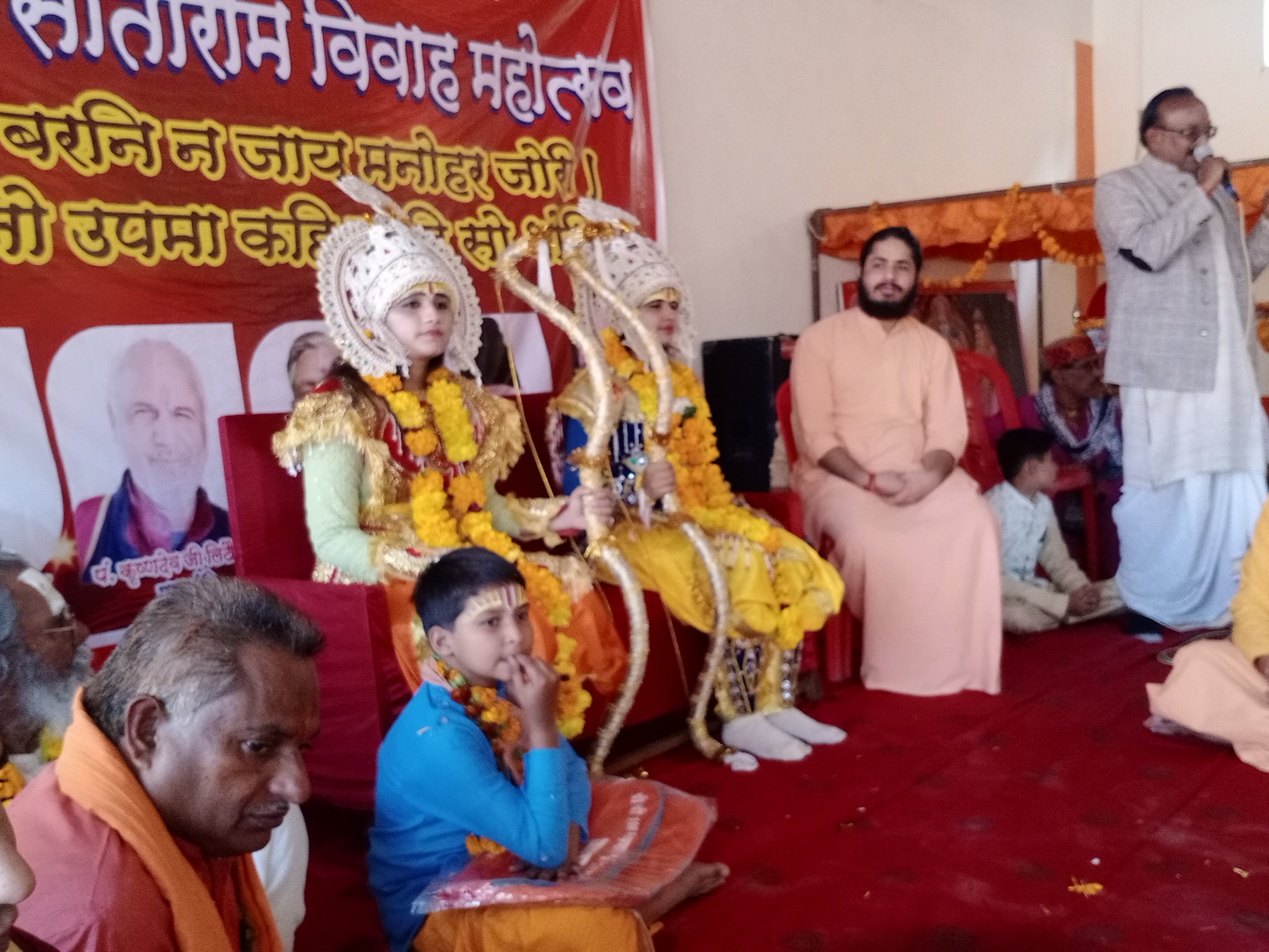 Devotees welcomed at various places, Mahant of Tuvan temple welcomed ...