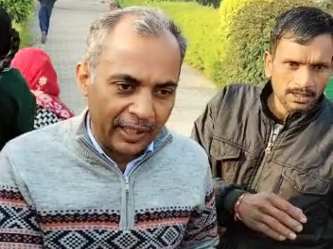 Many students were minorly injured, bus was going to school with ...