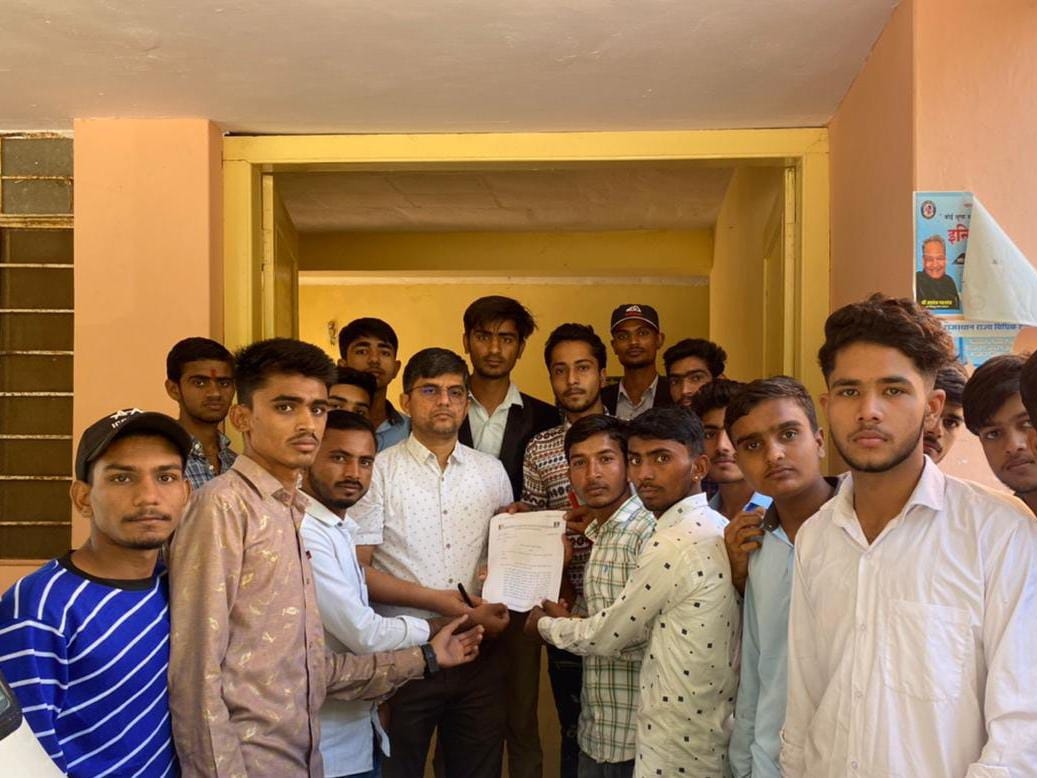 Shaheed-e-Azam group demanded installation of statue of Shaheed Bhagat ...