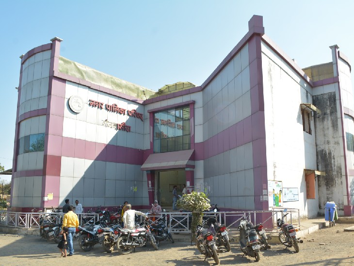 After 12 years the new council understood the importance of town hall ...