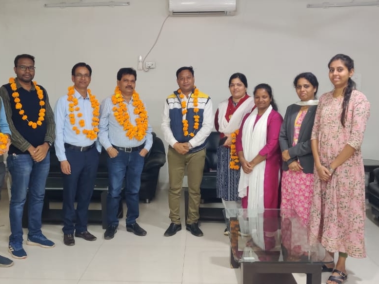 Harda Tehsildar became Tehsildar, Khirkiya Tehsil Rajendra Panwar ...