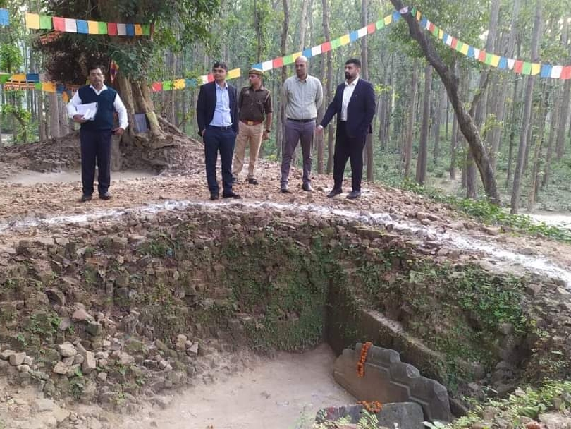 DM did inspection in Maharajganj, safari in jungle will be better | 3 ...