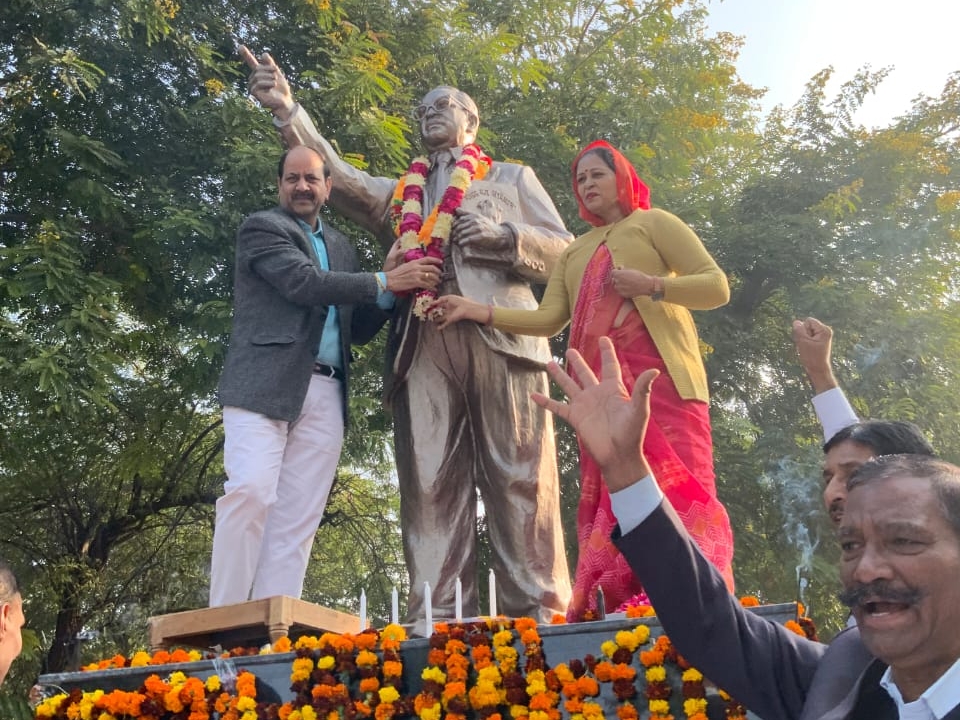 Tribute paid to Dr. Ambedkar in Narnaul, DC said – walk by uniting the ...