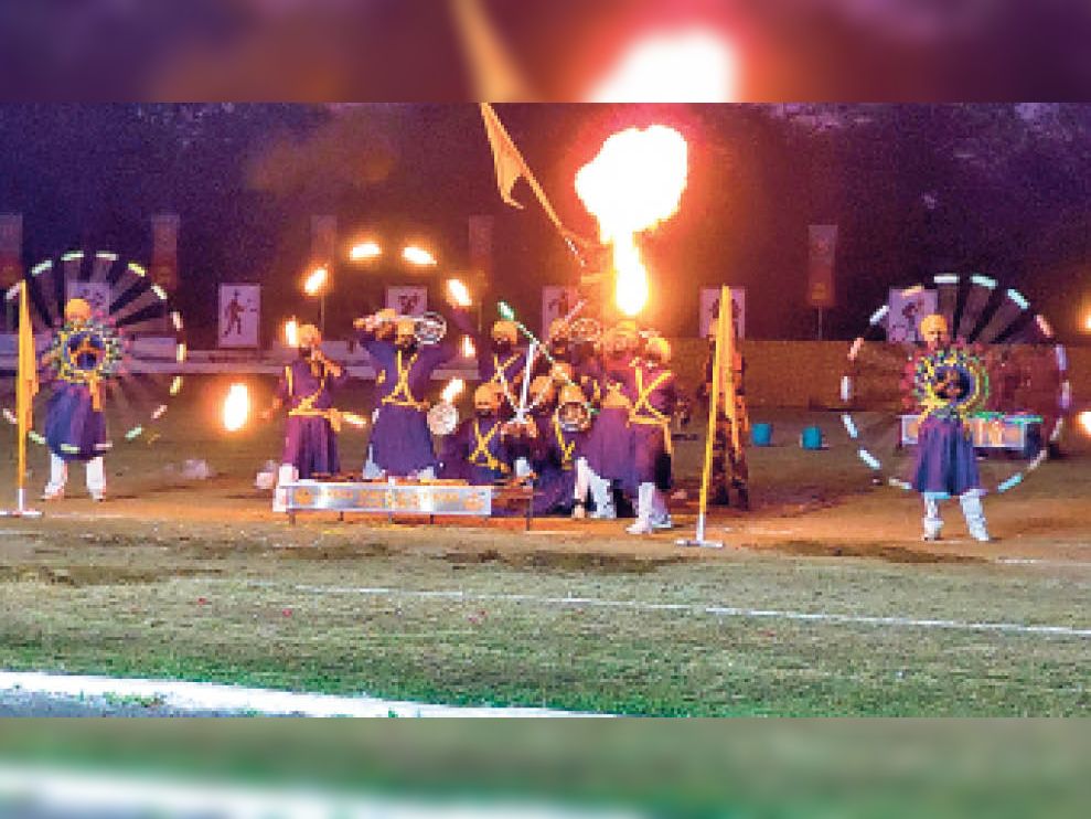 The bravehearts showed their bravery from the ground to the sky ...