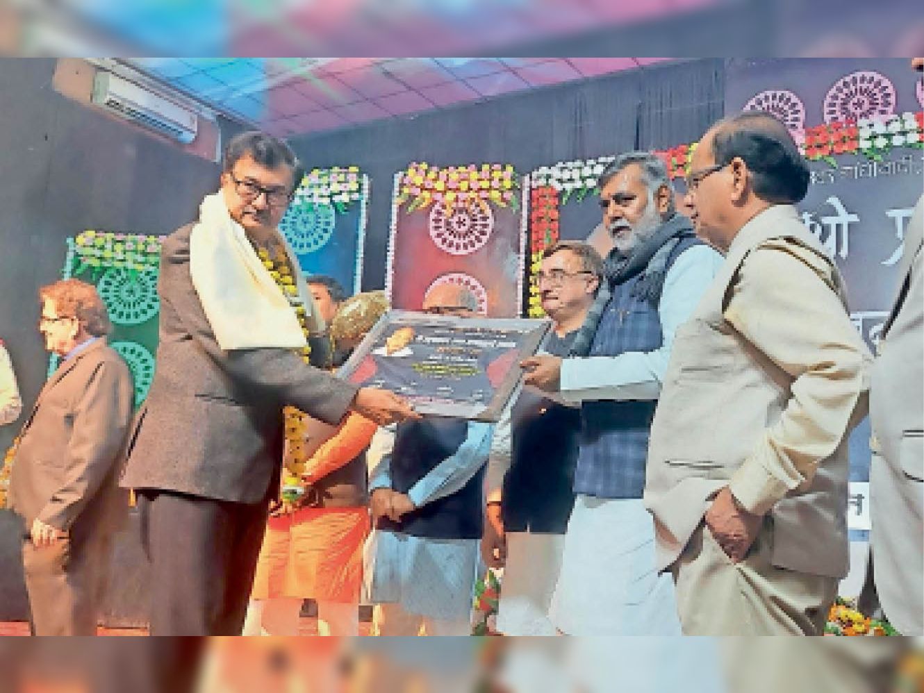 Prabhu Narayan Tandon played an important role in the freedom movement ...
