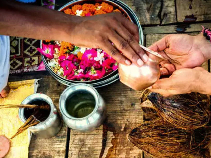 What to do during the month of Pausha: Donation of jaggery-sesame and ...