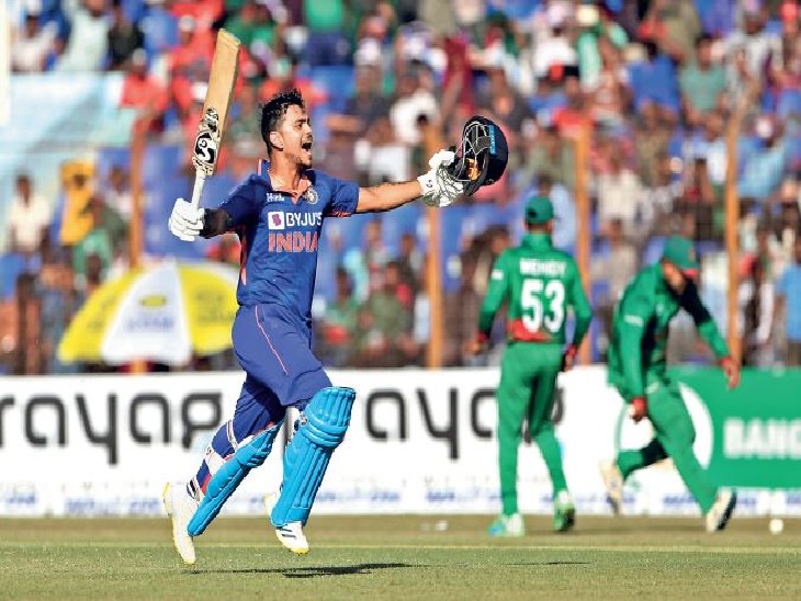 World record for the fastest double century in ODIs; Scored 200 off 126 ...