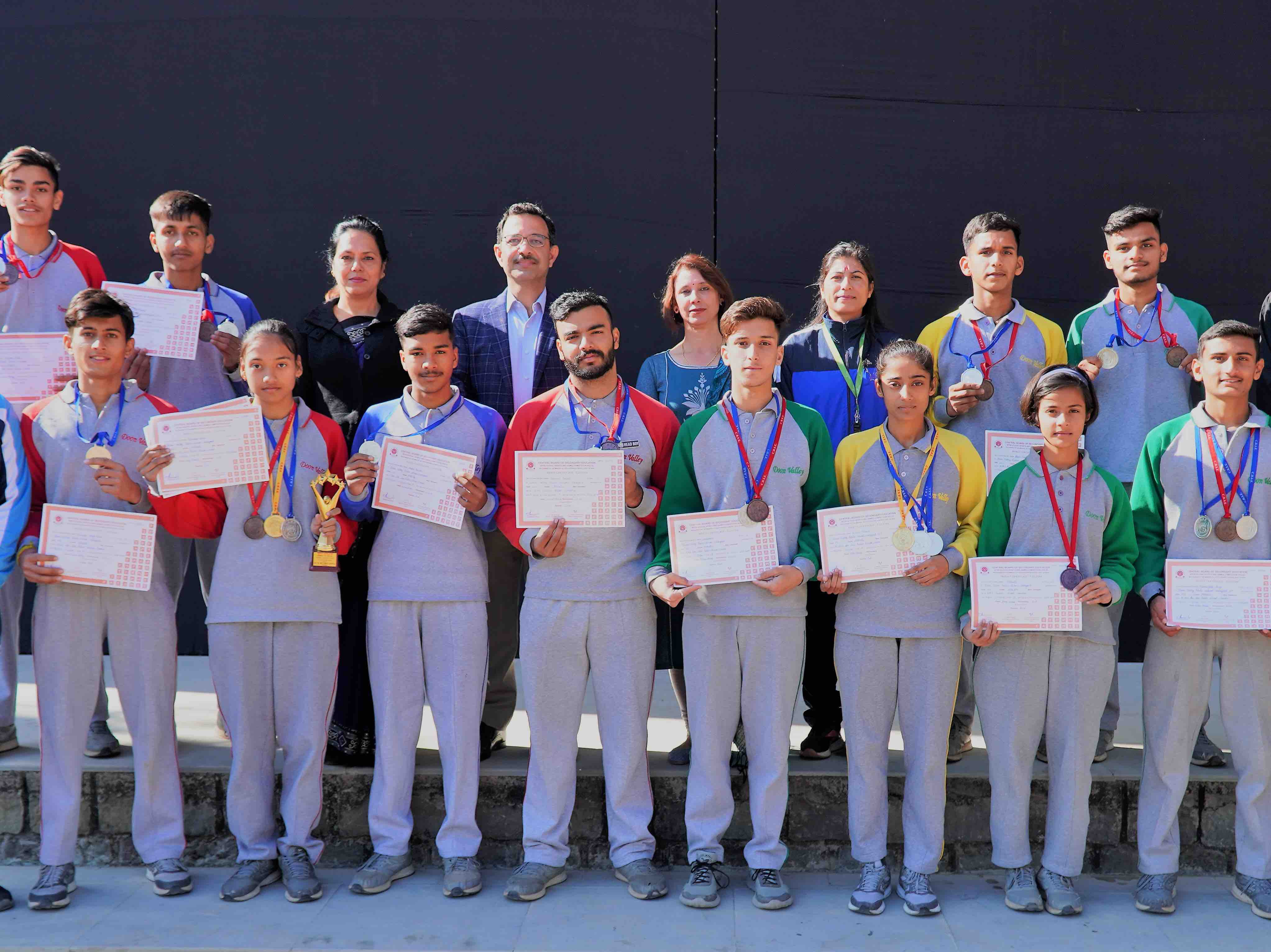 Solan : Ishroop saini and Disha Thakur won Gold, CBSE Cluster Meet, Doon Valley Public School ...