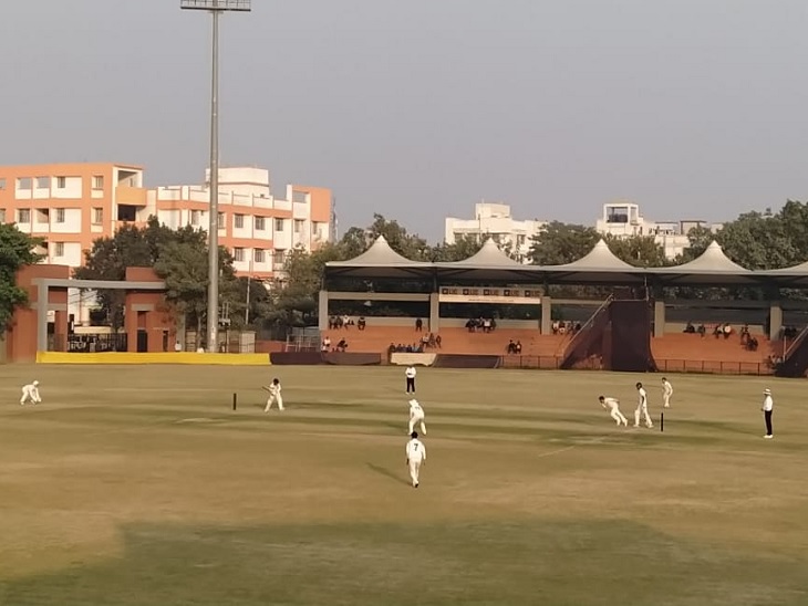 Team reduced to 212 runs, play group match of Ranji Trophy organized at ...