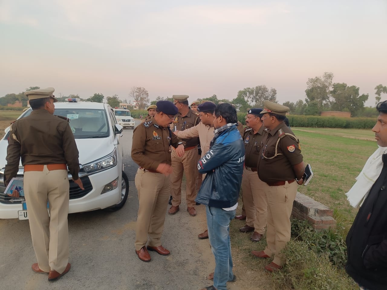 Looted 100 grams of gold and 5 kg of silver, DIG Range Ayodhya reached ...