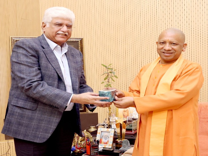 Lucknow - Bharti Group Vice Chairman Rakesh Mittal met CM Yogi - 5G ...