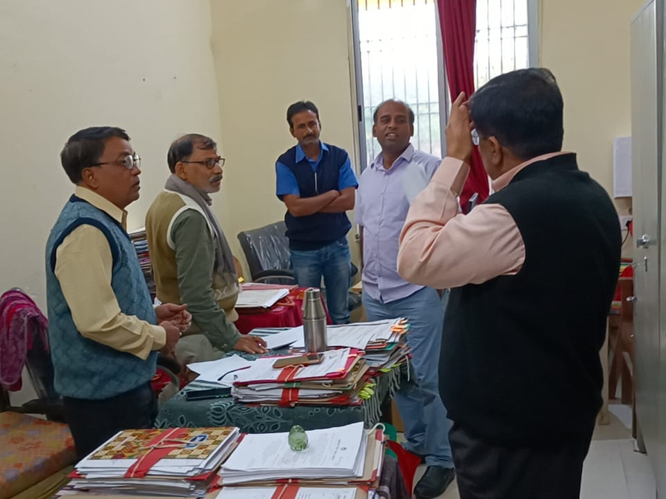 The arrangements of the District Education Officer's office were ...