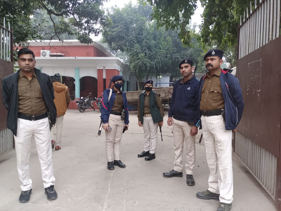 Votes will be cast today amid tight security, 10 bikes and 2 four ...