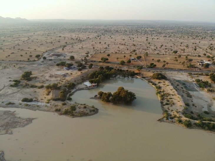 rajasthan barmer chohtan Nature's water harvesting system in the ...