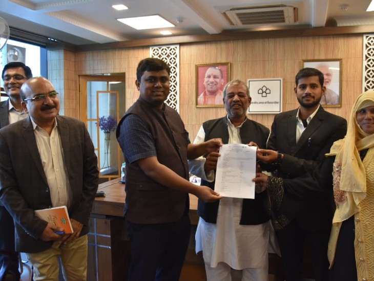 Commissioner Dr. Sumi Singh inaugurated the online portal, booking of 2 ...