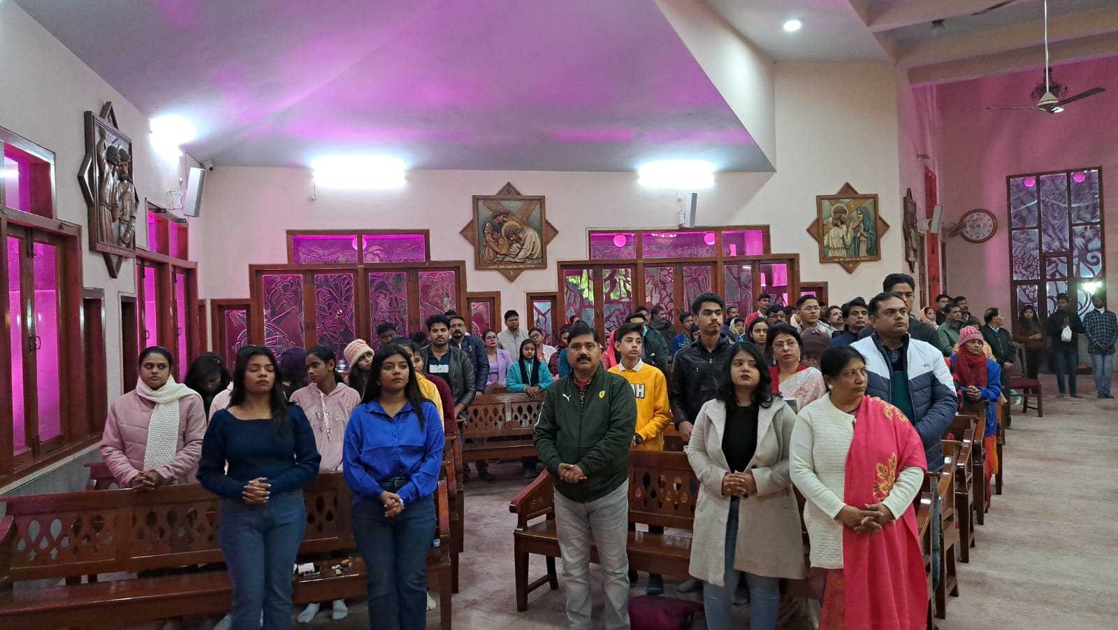 Christmas Celebration in Varanasi... View Photos, Christian society is ...