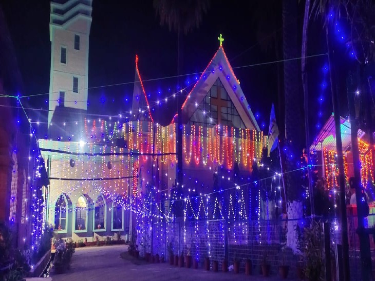 Church lighting up on the coming of Jesus, fireworks | प्रभु यीशु के ...