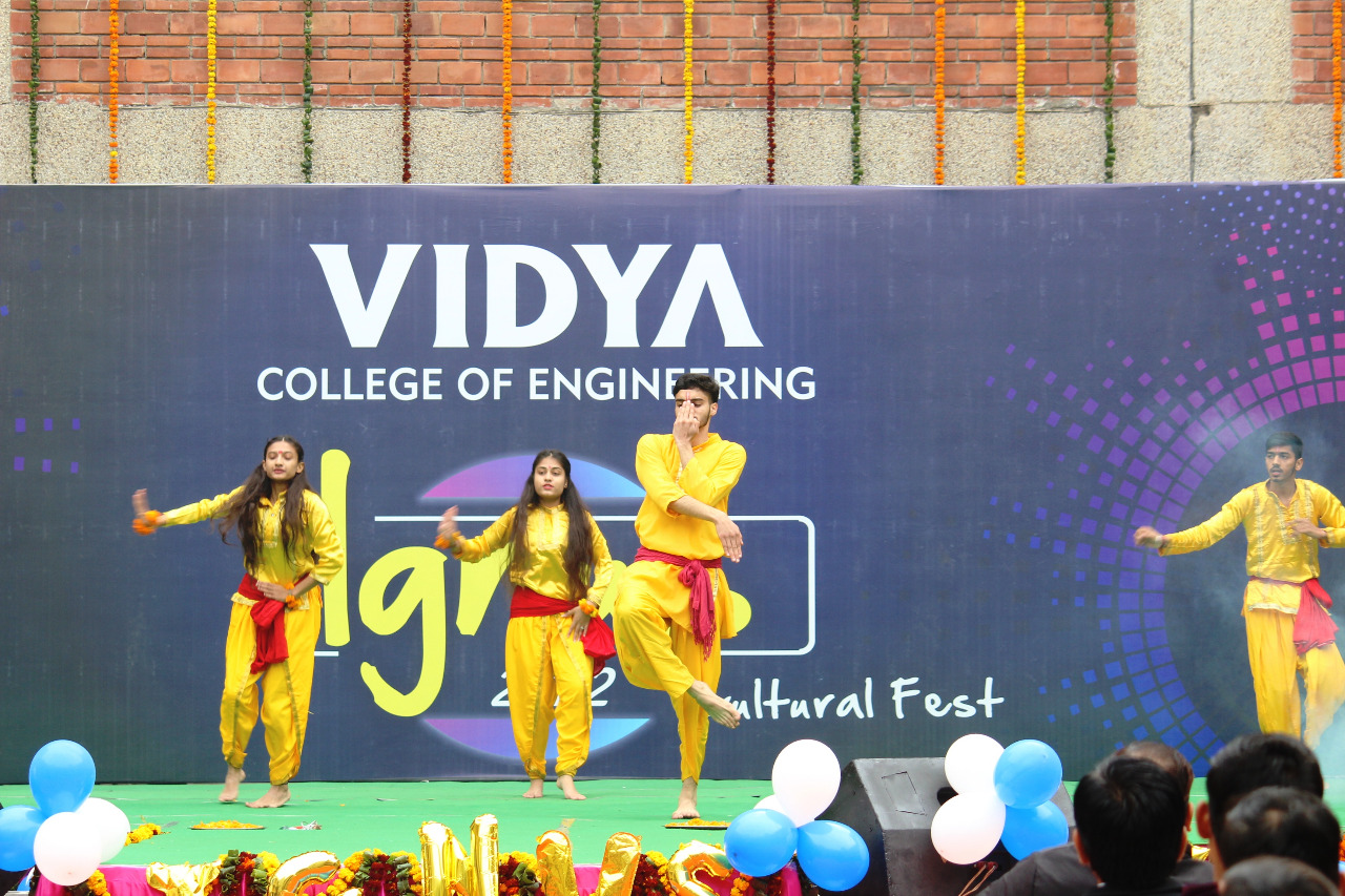 View photos of the welcome party at Vidya Knowledge Park | इग्नस 2022 ...