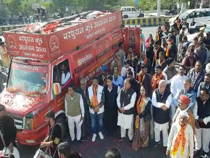 Welcomed everywhere, 51 feet statue will be installed on the banks of ...