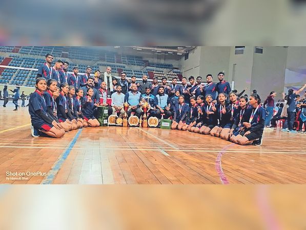 Chhattisgarh team in third place in National Throw Ball Competition ...