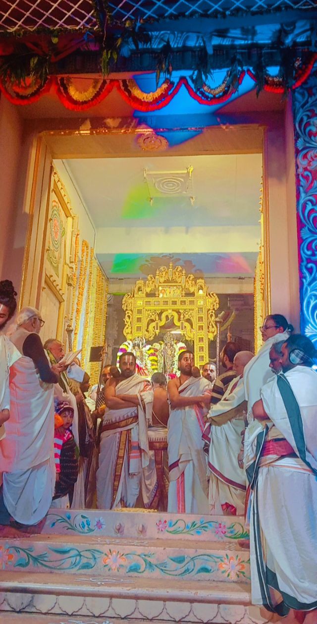 Baikunth Dwar opens once a year in the morning, Baikunth Dwar is ...