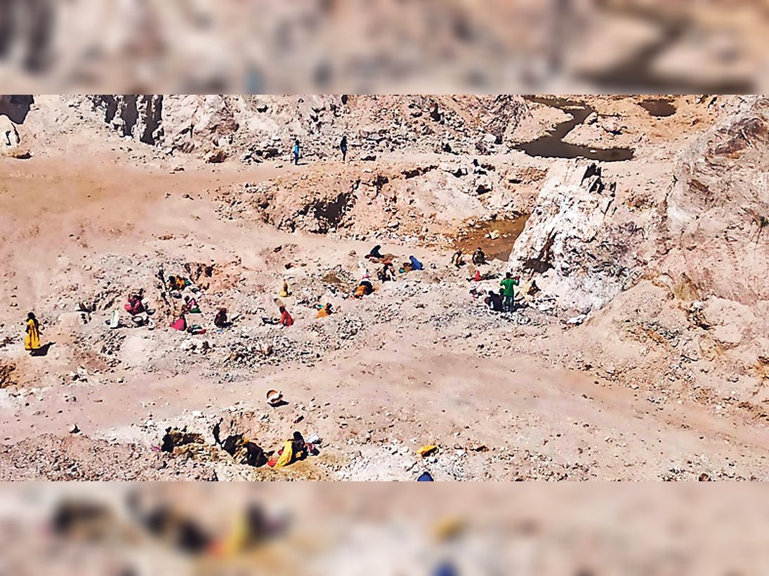 Mica mine is closed only on paper, illegal business of crores of rupees ...