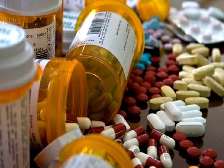 Work given to blacklisted company, Bharat Parental and M/s Unicure India Limited have been ...