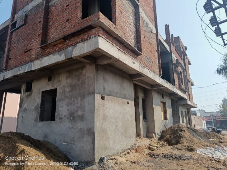 Thieves took goods worth lakhs to build a house, the goods were kept in ...
