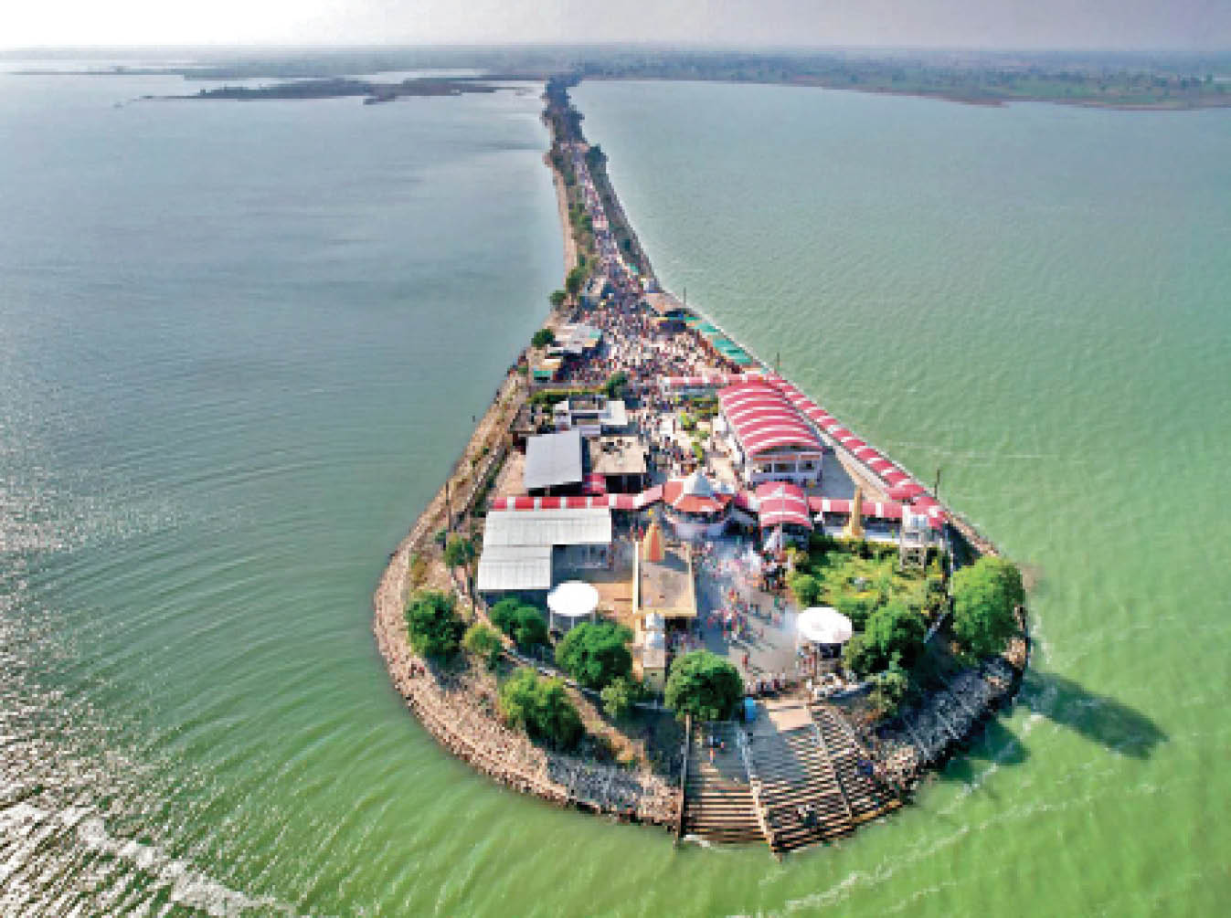 A fair of devotees is being held in the Sant Singaji temple in Brahmakal, the tomb of Sant ...
