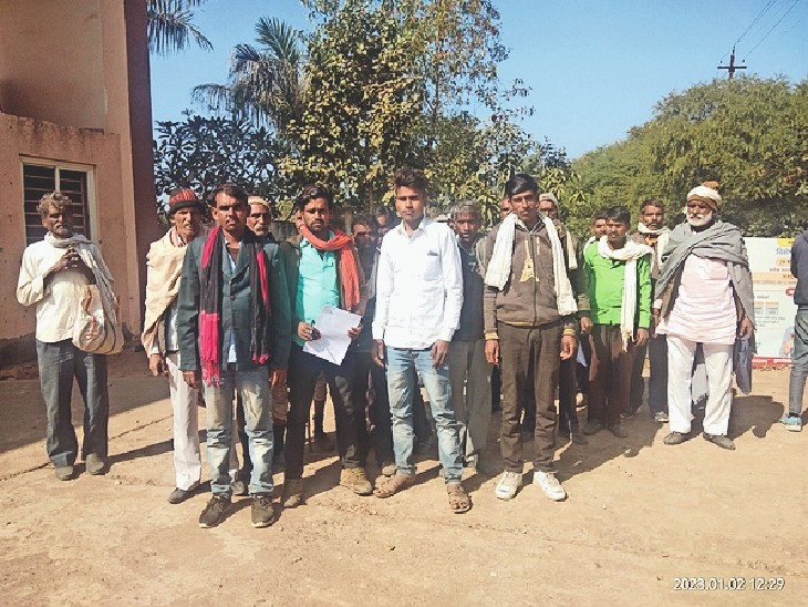 Residents of NAP area reached collectorate and demanded to get way ...