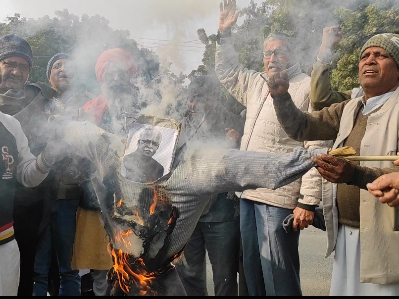 Hisar : Haryana CM Manohar Lal Khattar, People's organizations burnt ...