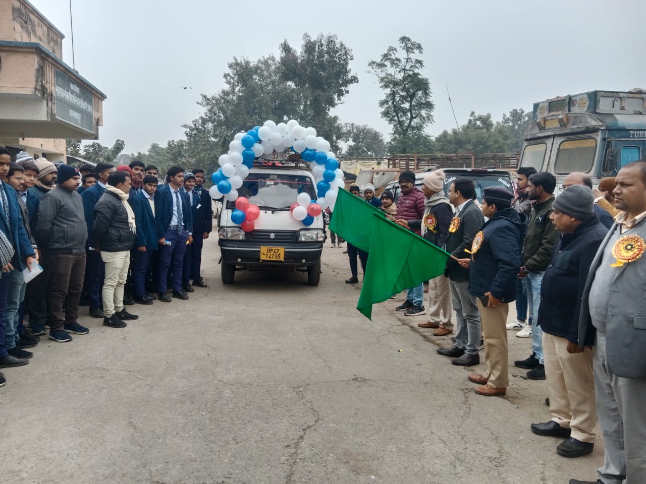 MLA flagged off campaign vehicles, appealed to follow traffic rules ...