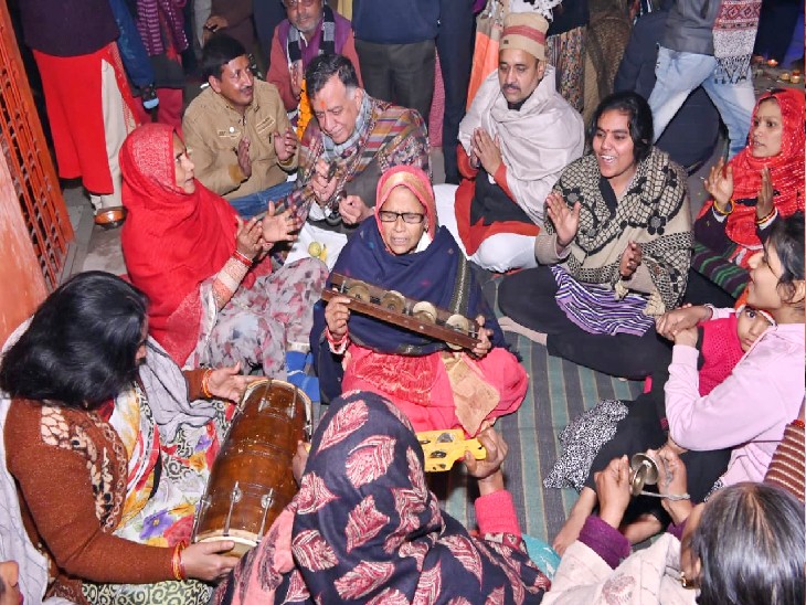 Wherever he got the blessings, whoever came at the feet of Ram, Sabri ...