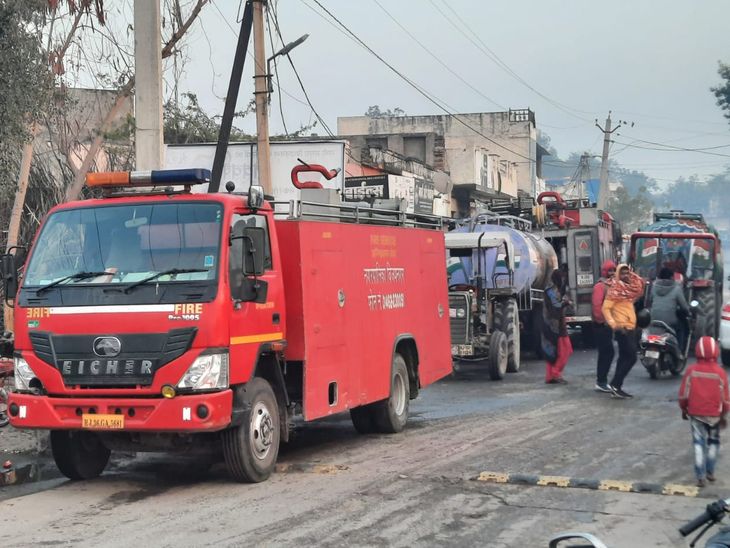 Ajmer (Rajasthan) Godown Fire Accident; Goods Worth Lakhs Destroyed ...