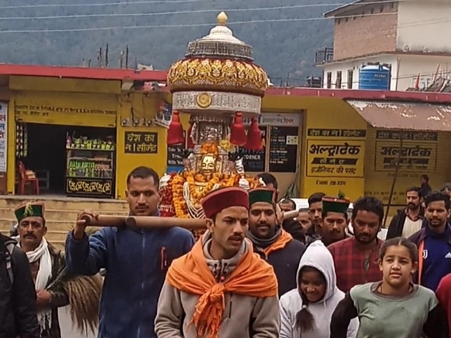 Mandi : Padhar news, Urla Panchayat, Mata Jalpa | उरला पहुंचा माता ...