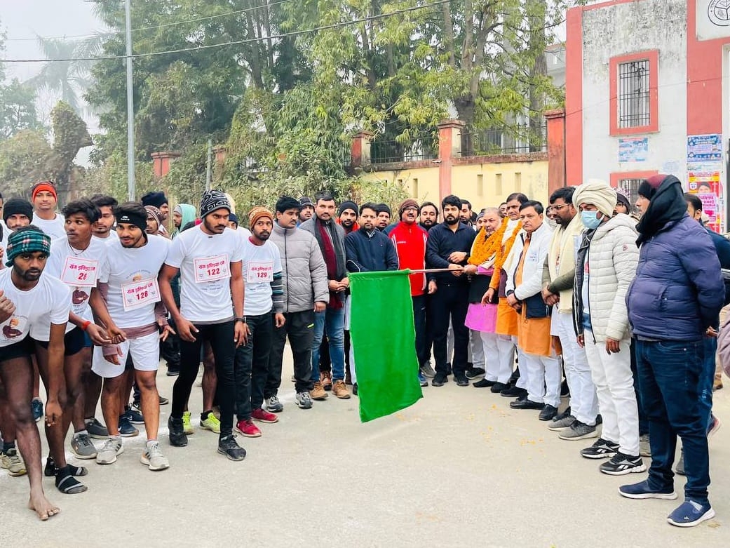 Transport Minister flagged off, Pawan Rajbhar and Rajpal Yadav won ...