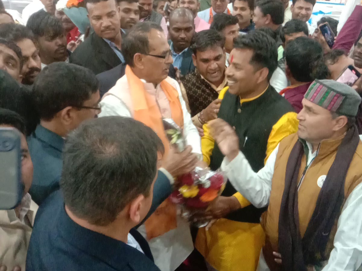 State Minister of BJP Scheduled Caste Morcha invites CM to visit Ashta ...