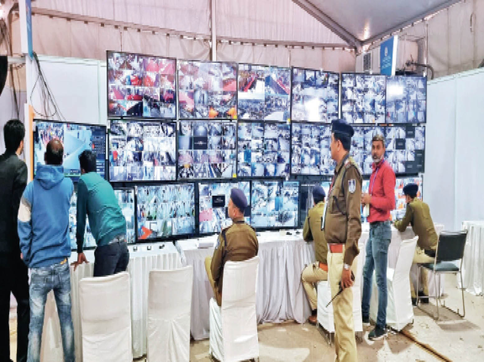 24 hour security for 4000 guests, VVIP movement without stopping ...